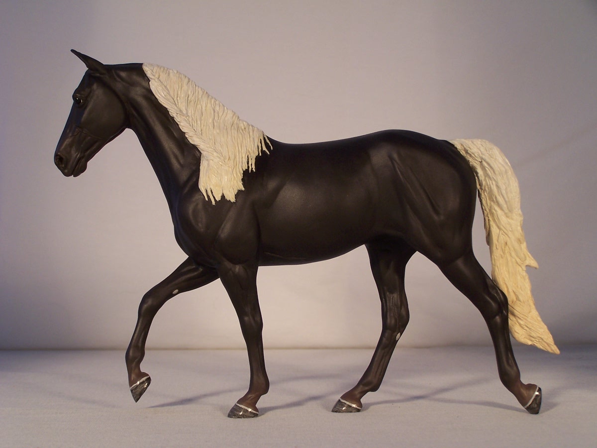 Miriam model horse resin white pine equine