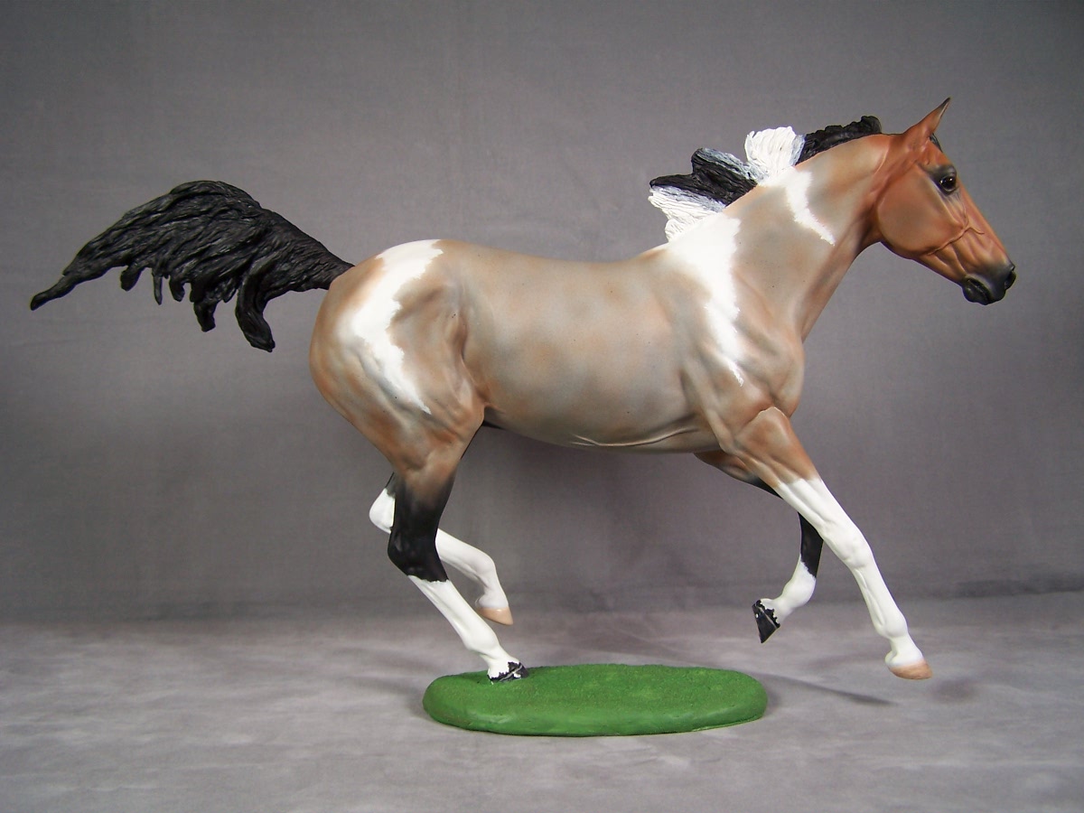 model horse resin northwind white pine equine